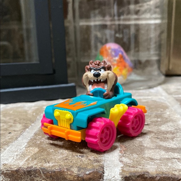 McDonald's | Toys | Taz Tornado Tracker Looney Tunes Quackup Cars ...